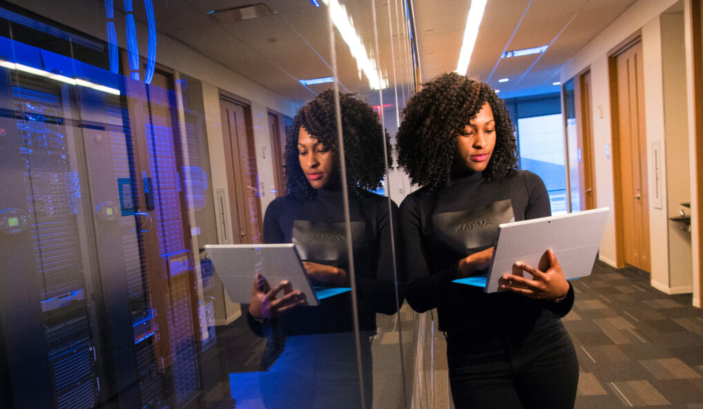 AI must not make women’s working lives worse - OECD.AI